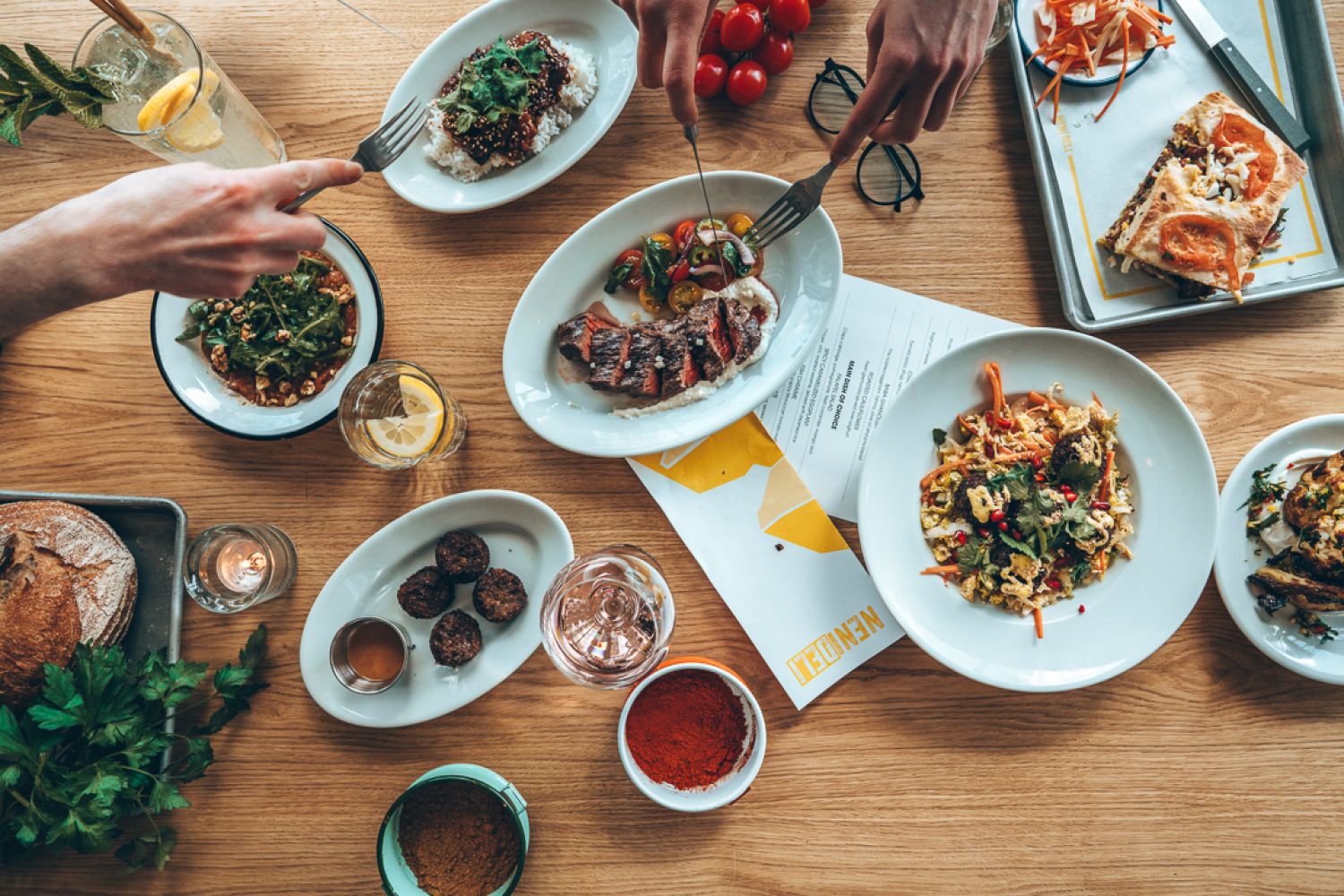 3 x Israëlisch eten in Amsterdam: Bardak, NENI en Bar Fisk | Freshhh